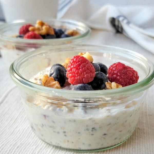 Bircher Muesli (Swiss Overnight Oatmeal) - Casual Foodist