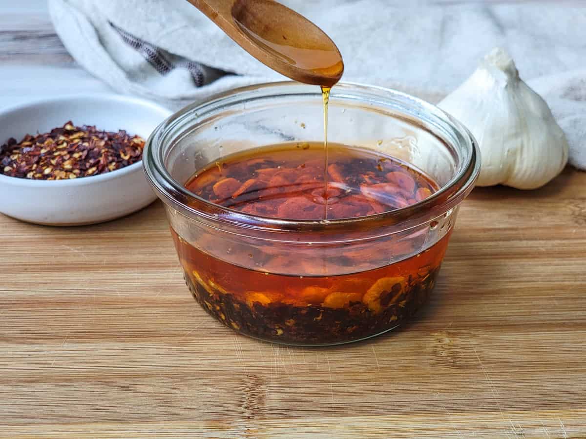 Garlic Chili Oil - Casual Foodist