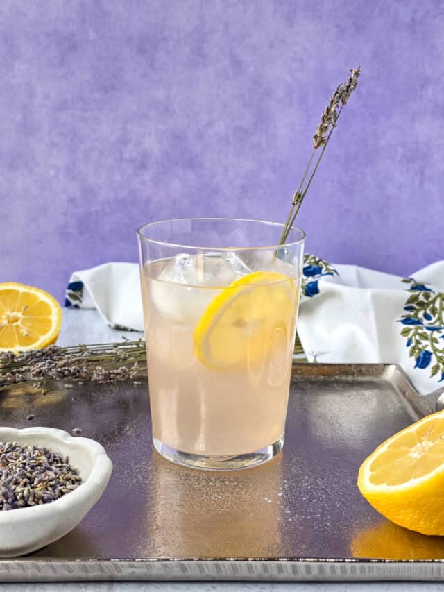 Lavender Lemonade Recipe - Casual Foodist